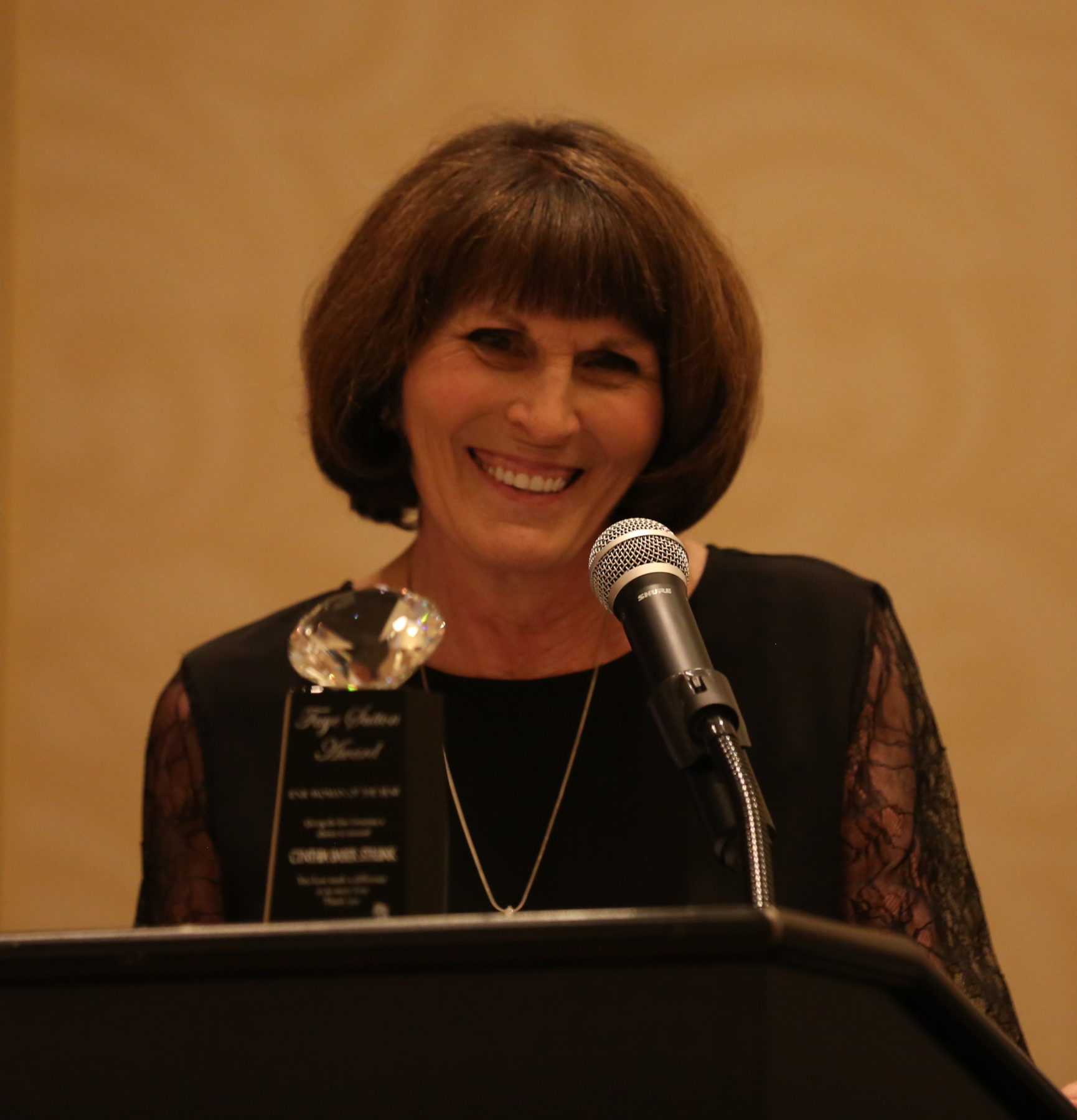 Strunk Named RNR Woman of the Year at Franchisee Conference - APRO